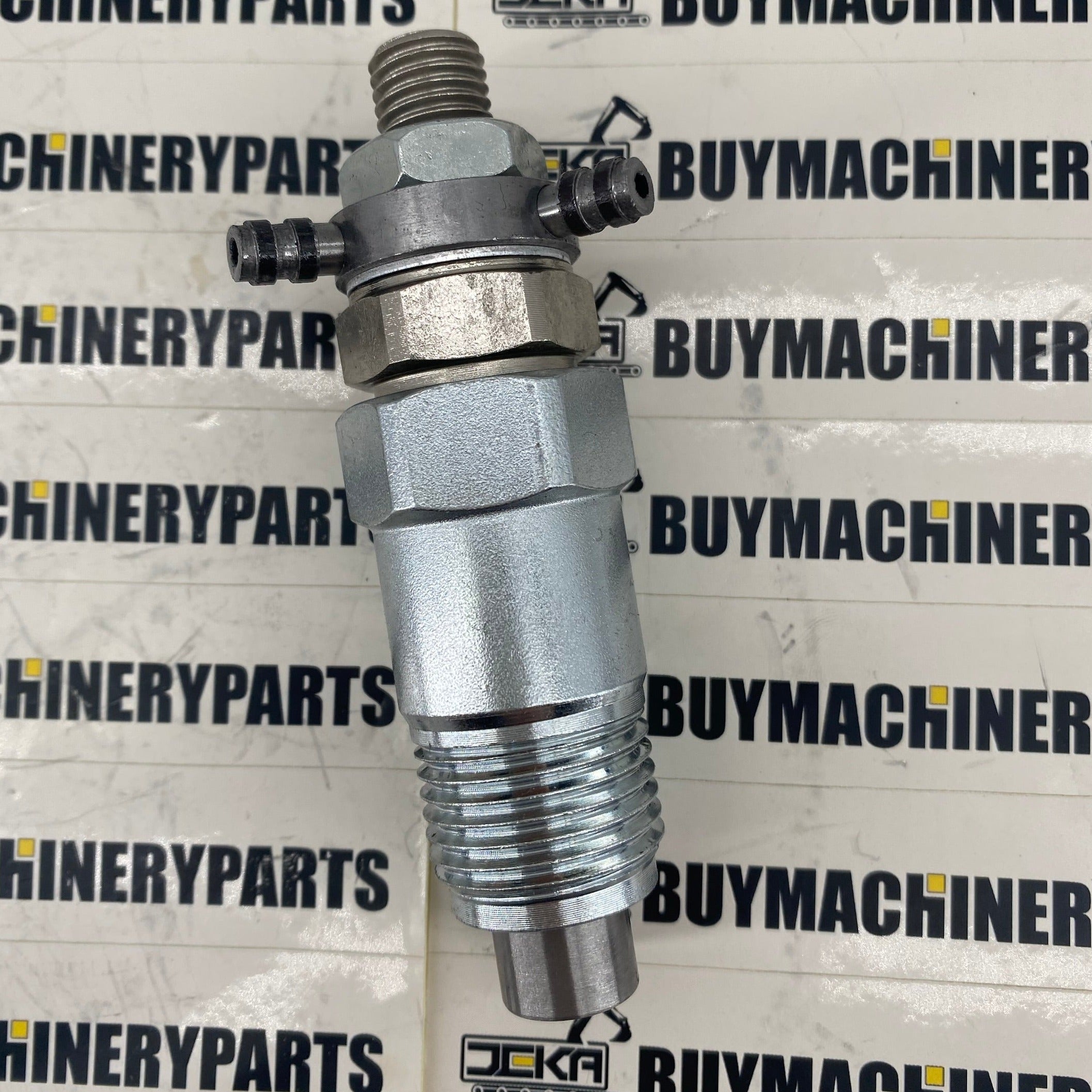 Fuel Injector 15271-53000 for Kubota Tractor L185 L245 L2050 L295 L2350 L235 | Buymachineryparts