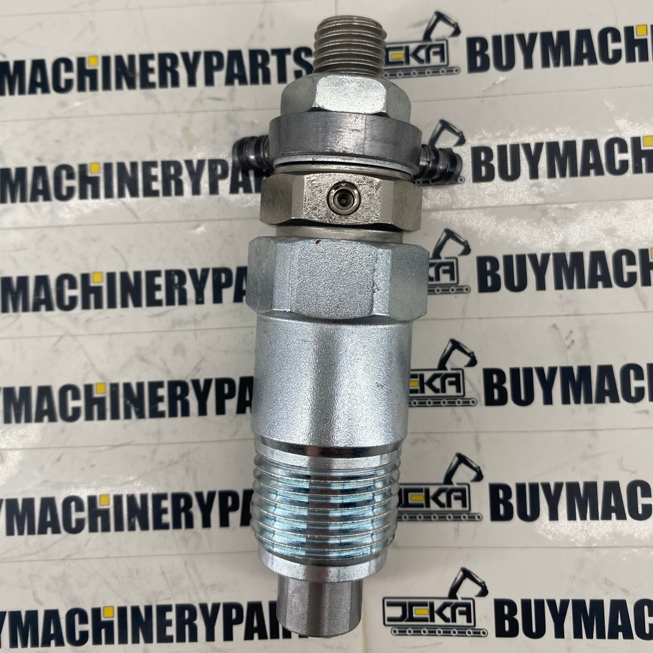 Fuel Injector 15271-53000 for Kubota Tractor L185 L245 L2050 L295 L2350 ...