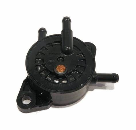 Fuel Pump UC18908 for John Deere SABRE 1842GV 1842HV 1848GV 1848HV Sco ...